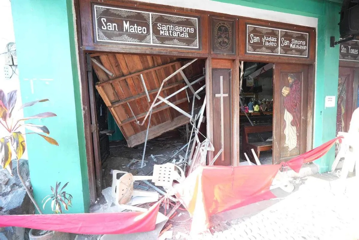 PANOORIN: Pagguho ng bahagi ng simbahan sa Bulacan | ABS-CBN News