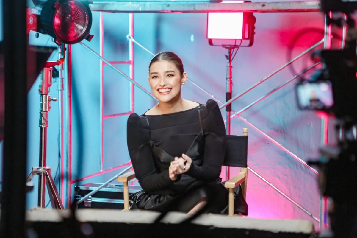 Liza Soberano rumampa sa red carpet ng 'Lisa Frankenstein' | ABS-CBN Entertainment