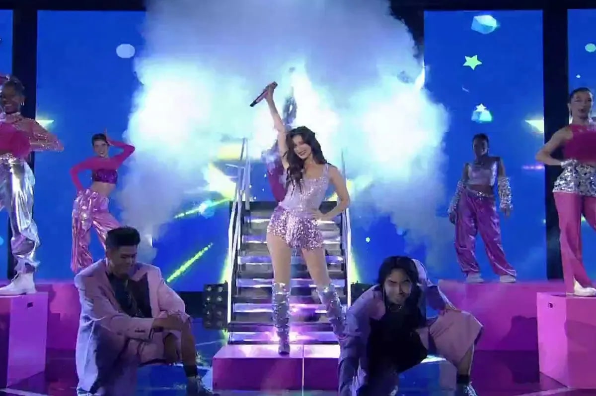 WATCH: Anne Curtis brings 'The Eras Tour' on 'It's Showtime' | ABS-CBN ...