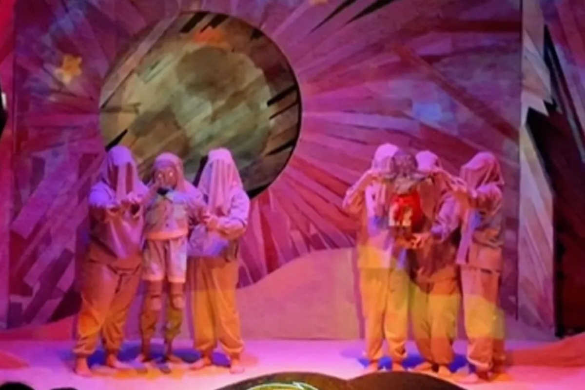 'Little Prince' adaptation 'Prinsipe Bahaghari' returns onstage | ABS ...