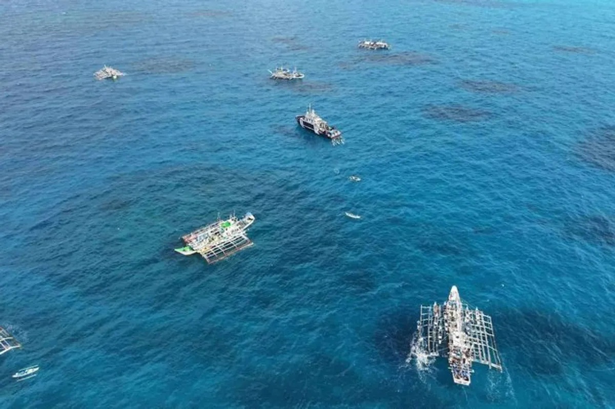 Philippines accuses Chinese boats of 'dangerous' actions | ABS-CBN News