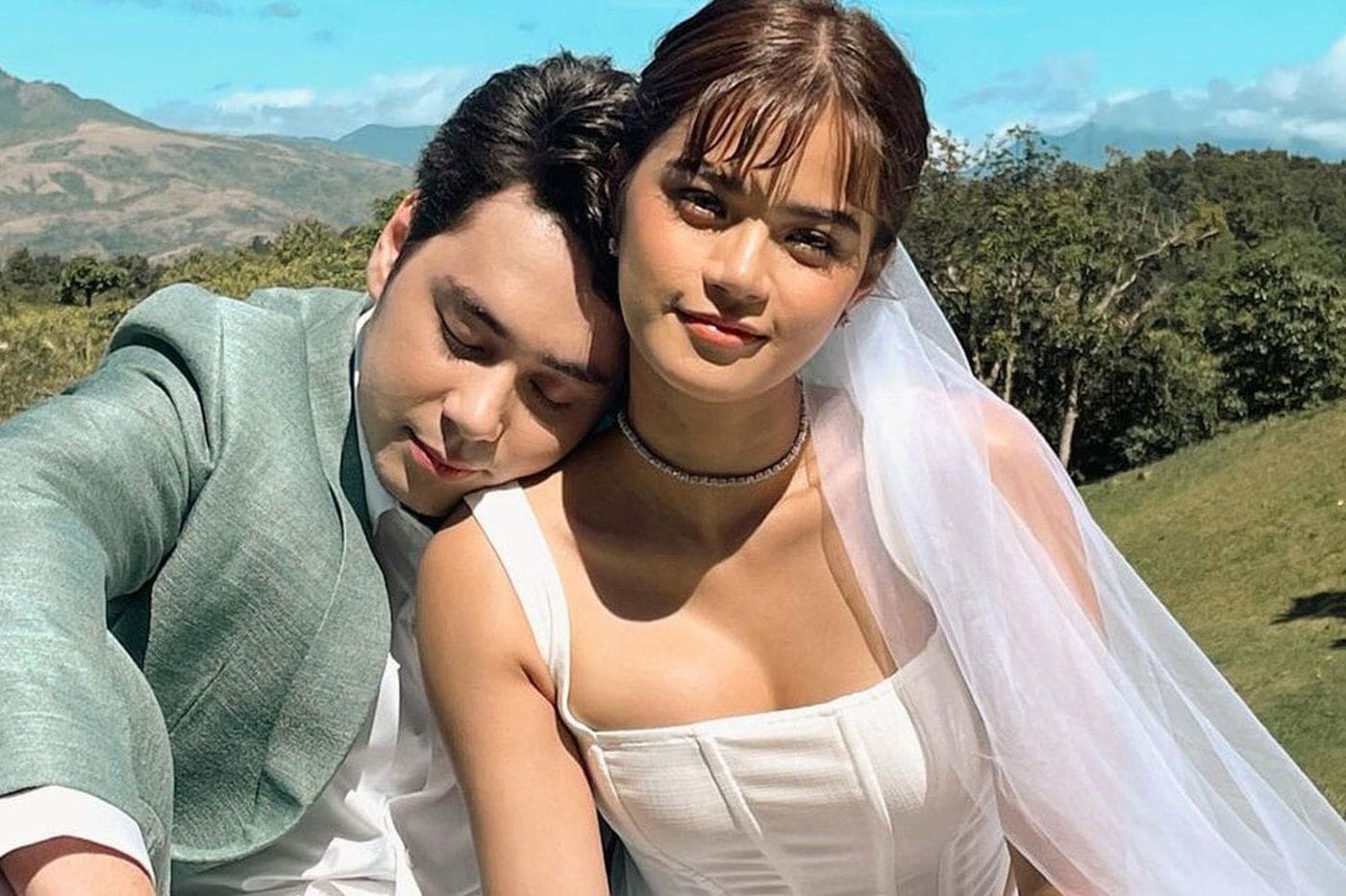 'SnoRene' star in Darren's 'Iyo' music video | ABS-CBN Entertainment