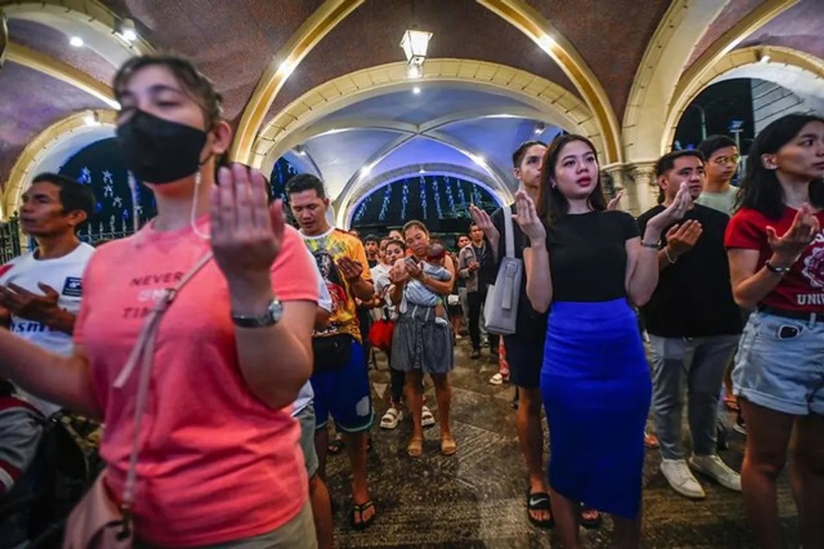 44 Percent Of Filipinos Say Life Will Improve Sws Abs Cbn News