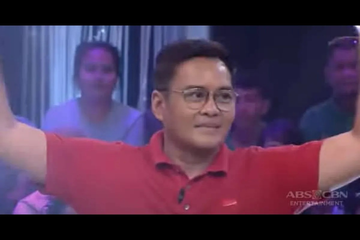 Minute To Win It: John Arcila is the Last Man Standing | Disco Balls | ABS-CBN Entertainment