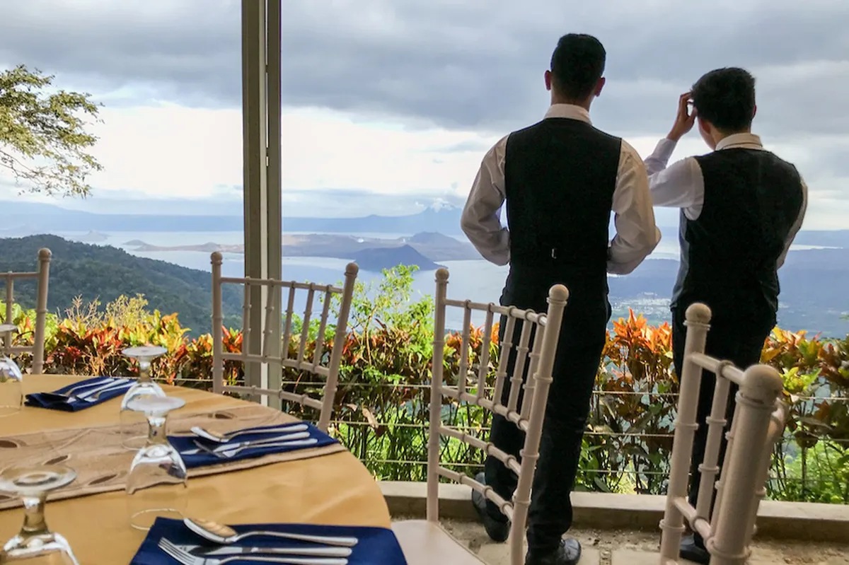 Contractuals can now share in service charge: DOLE | ABS-CBN News