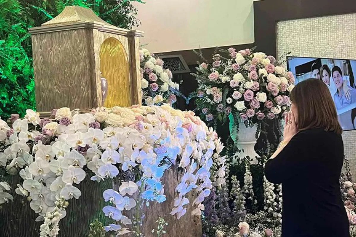 Celebrities mourn, celebrate the life of Deo Endrinal | ABS-CBN ...