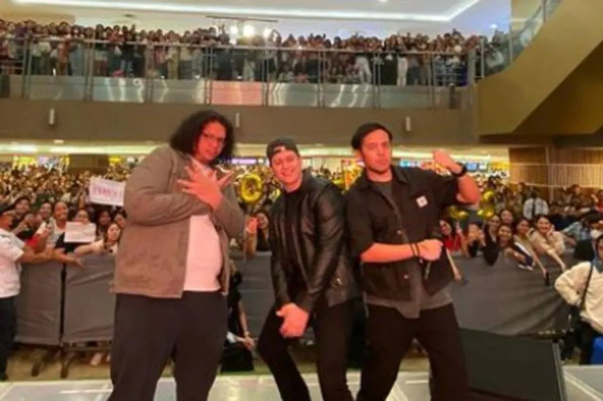 Red Ollero, sumabak na rin sa pelikula sa 'I Am Not Big Bird' | ABS-CBN ...