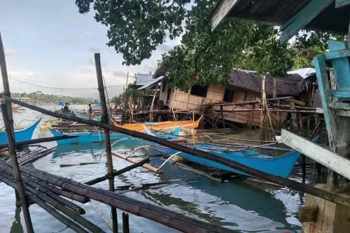 LOOK: Magnitude 7.4 earthquake aftermath in Surigao del Sur, Agusan Del ...