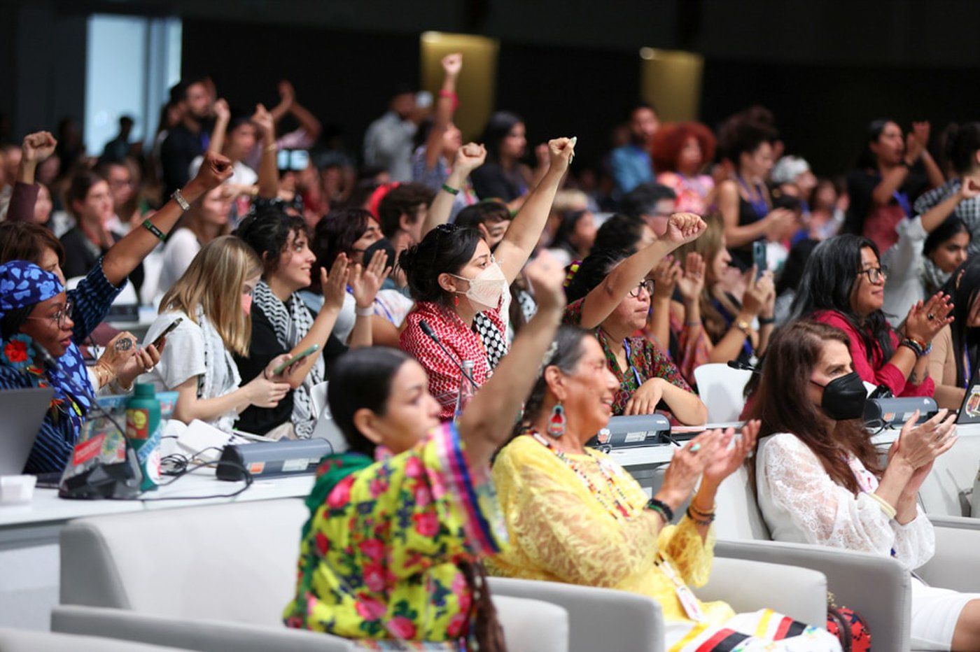 COP28 delegates show support for Palestinian people | ABS-CBN