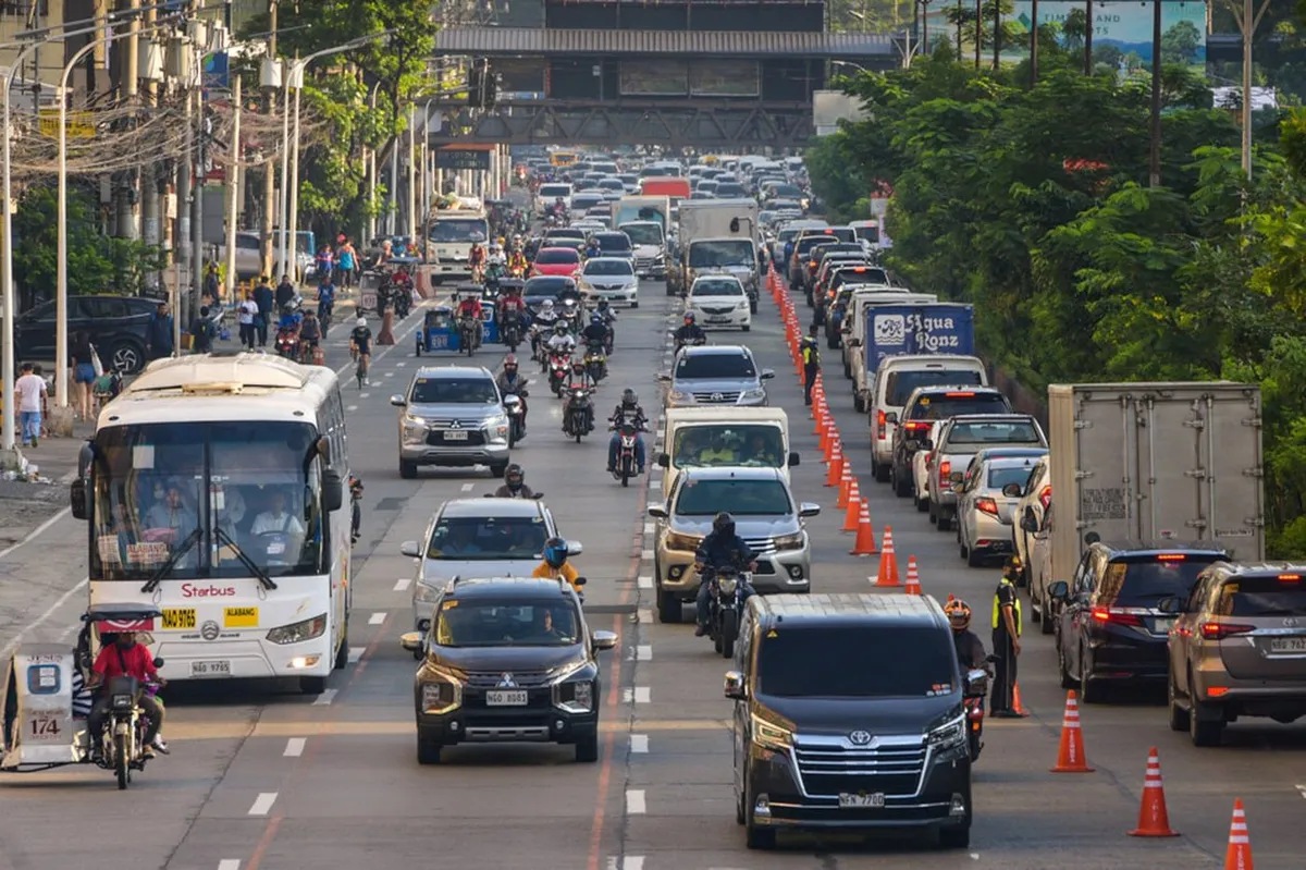 MMDA tests Katipunan zipper lane | ABS-CBN News