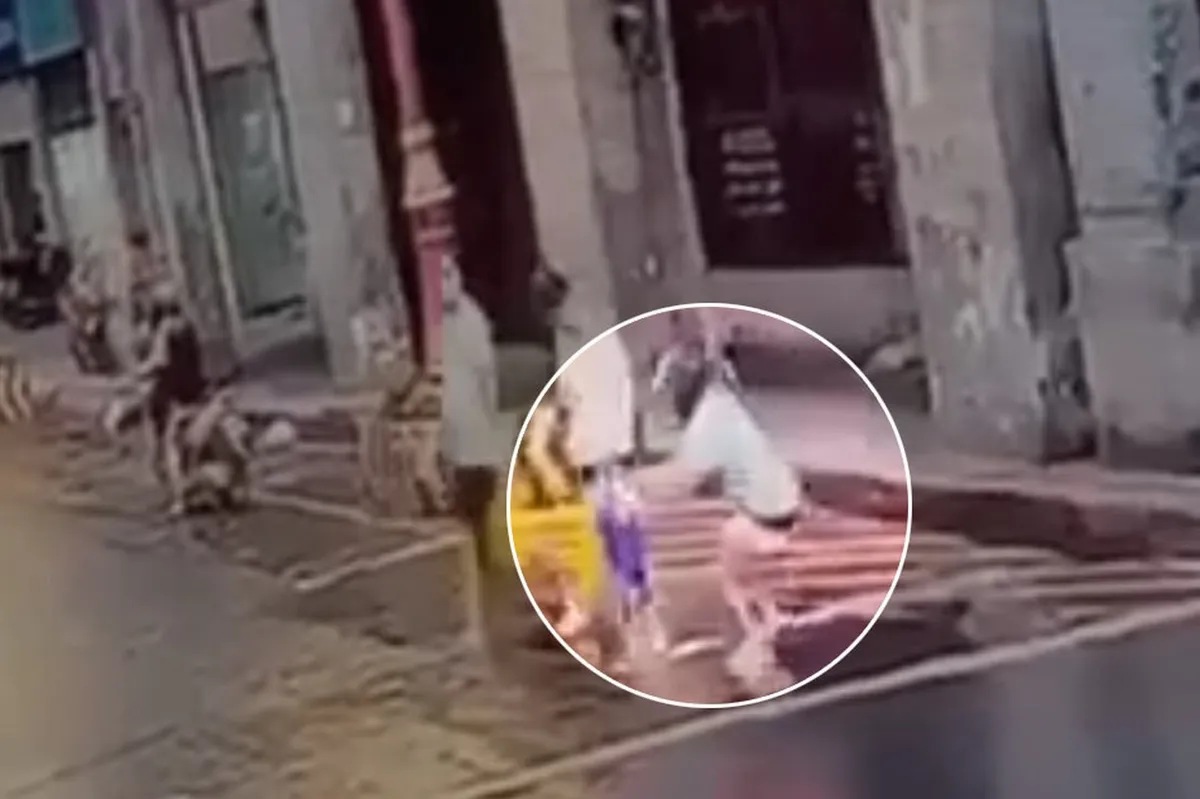 VIRAL: 2 snatcher sa Binondo, nasakote ng taumbayan | ABS-CBN News