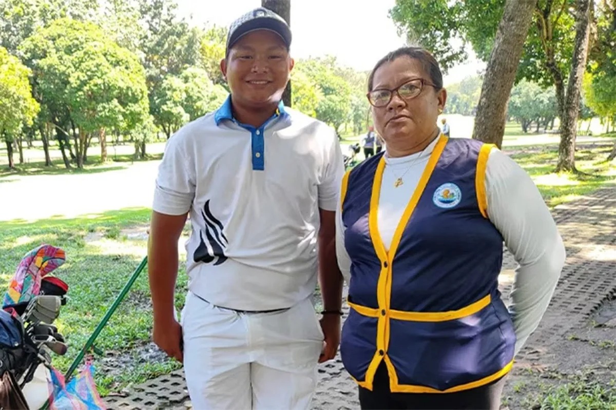 Teenage golfer David Charles Serdenia, son of a caddie, swings for his dreams | ABS-CBN Sports