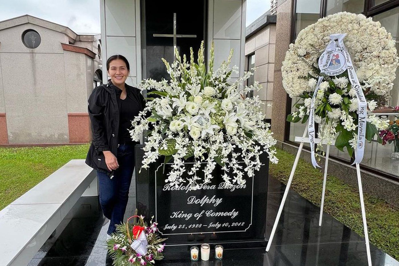 LOOK: Zsa Zsa Padilla visits ex-partner Dolphy’s grave | ABS-CBN ...
