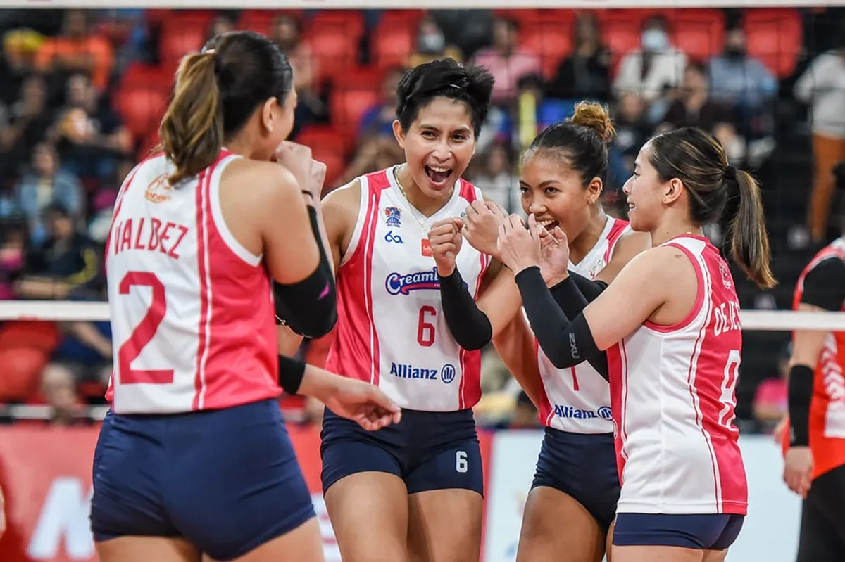 PVL: Creamline coach on his players: 'Nagde-deliver lahat' | ABS-CBN Sports