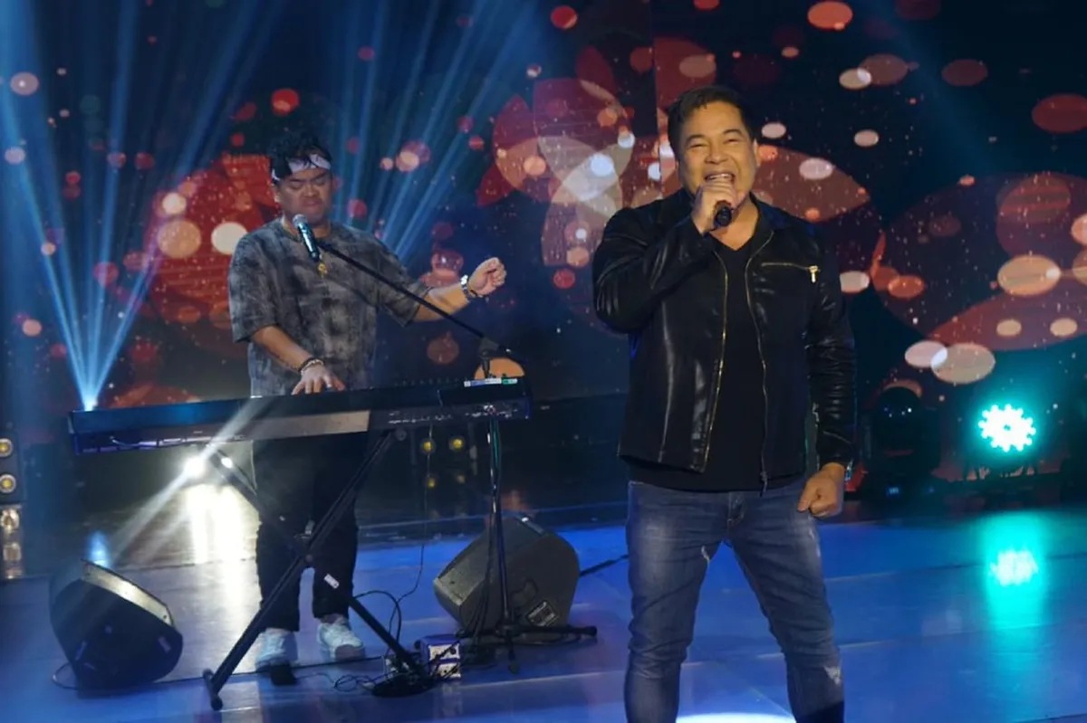 Troy Laureta, Martin Nievera open 'Showtime' with OPM classic | ABS-CBN ...