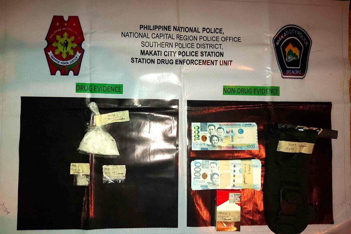 Shabu itinago sa kaha ng sigarilyo; 2 arestado | ABS-CBN News Shabu itinago sa kaha ng sigarilyo; 2 arestado | ABS-CBN News