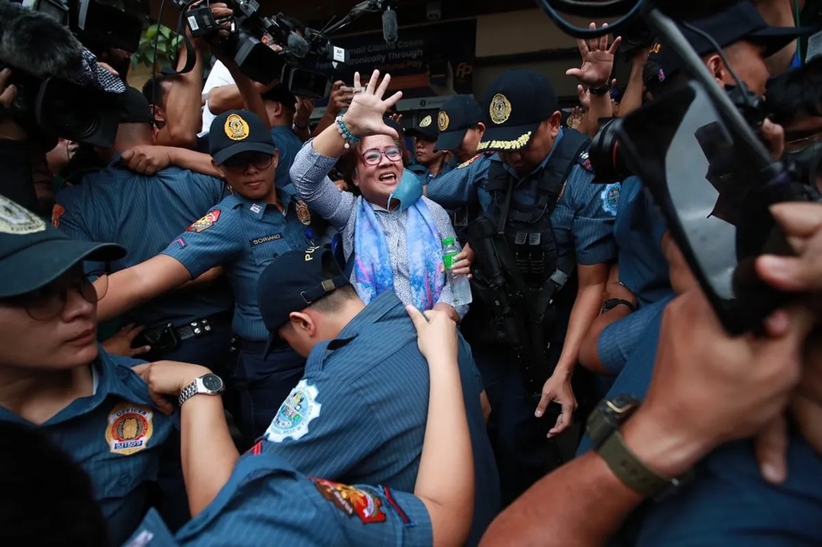 'Makikita ko na ang mommy ko!': De Lima off to Bicol to be with family ...
