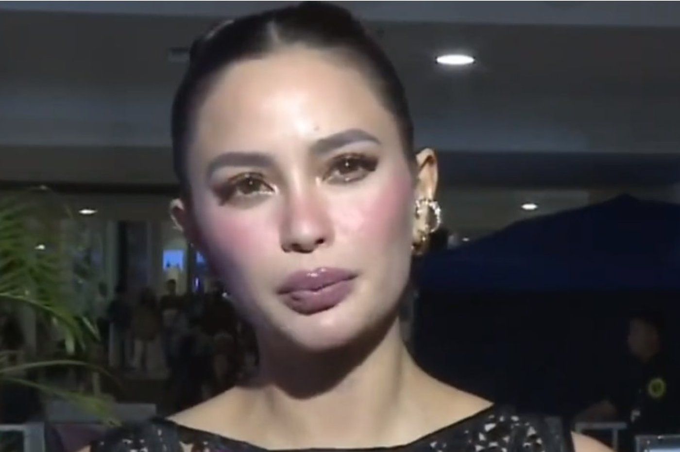 Arci Munoz loses P500K after debit card stolen while in-flight | ABS ...