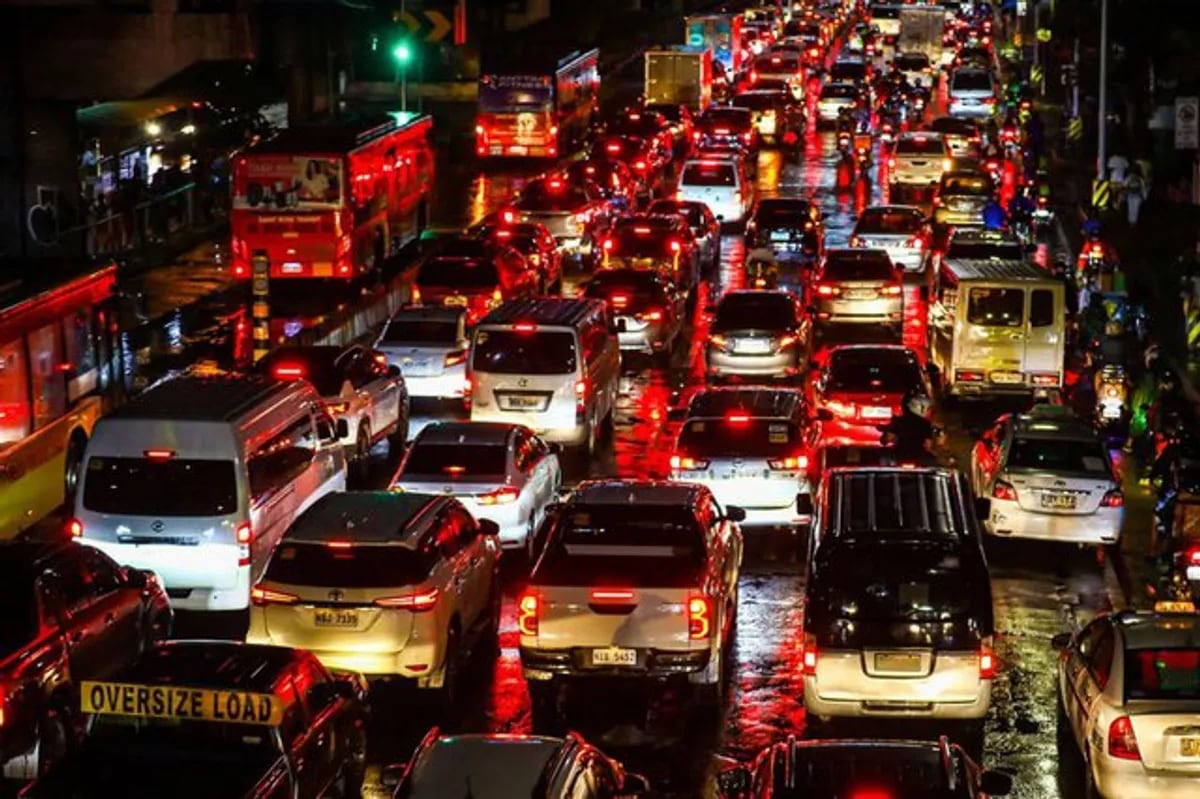 MMDA 'indefinitely retains' number coding scheme’s window hour | ABS ...
