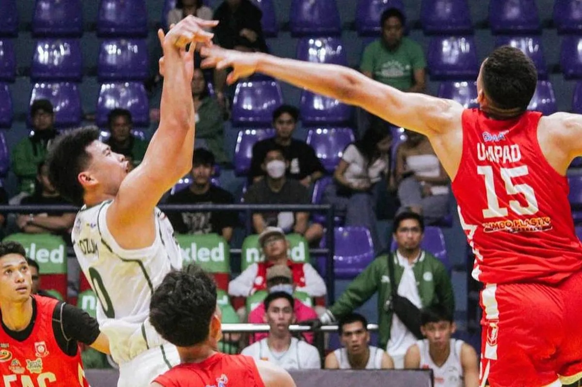 NCAA: EAC holds ground vs Benilde | ABS-CBN Sports