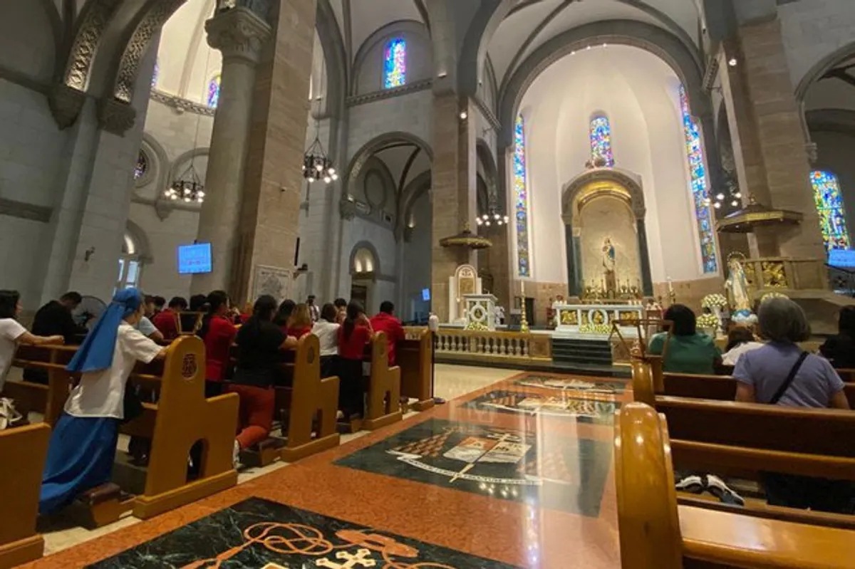 Filipino Catholics pray for peace in Israel-Hamas war | ABS-CBN News