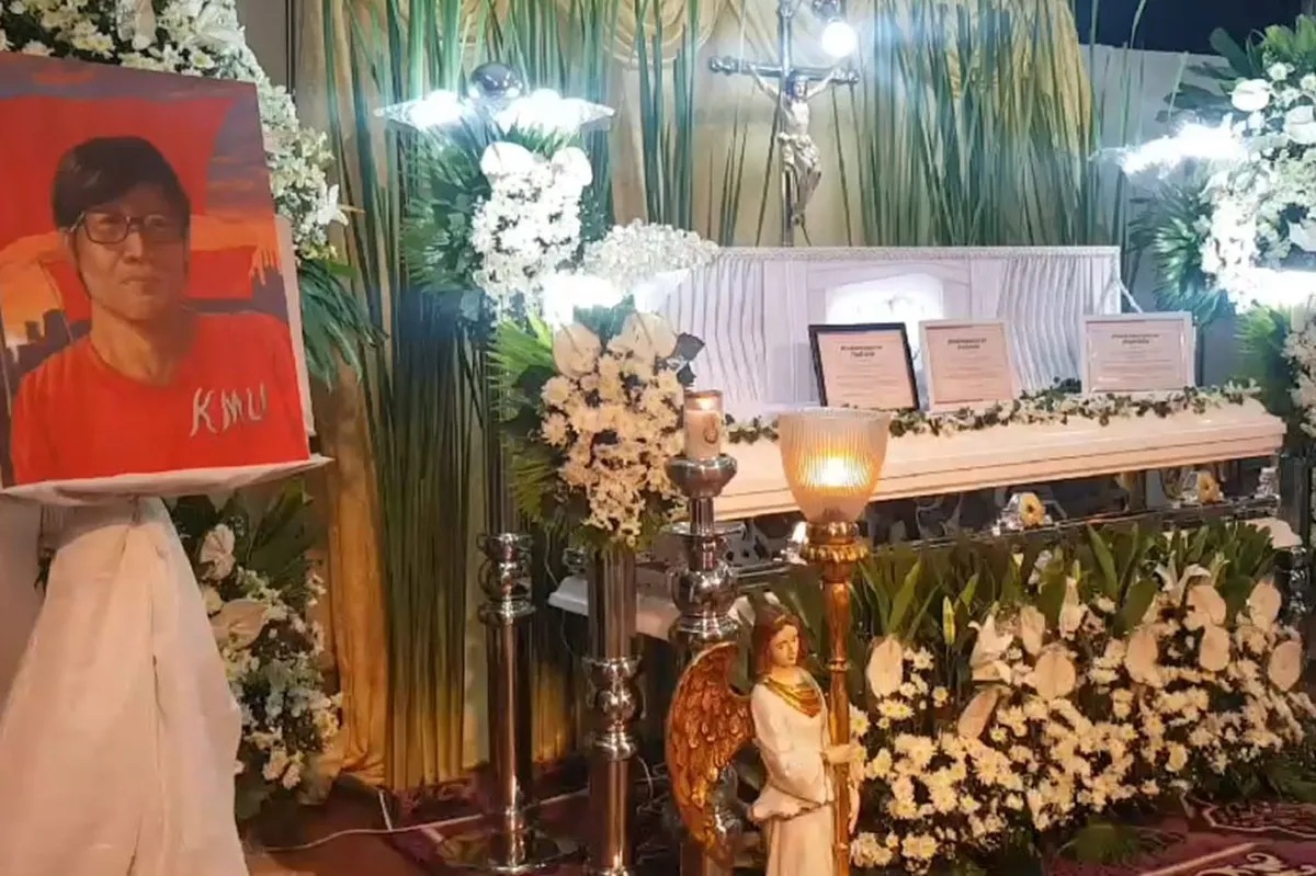 Groups visit wake of slain union organizer Jude Fernandez | ABS-CBN News
