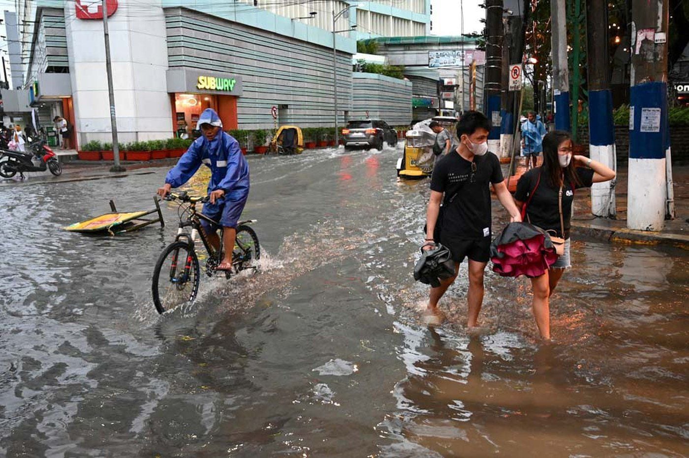 COA to MMDA: Expedite delayed P825.38-M flood control projects | ABS ...