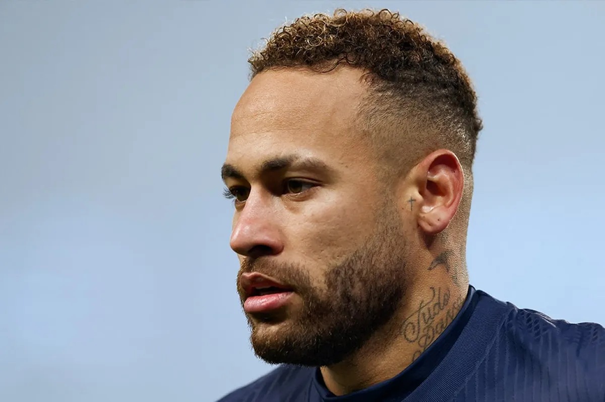 Football: Neymar fined $3.3 million for breaking environmental rules ...