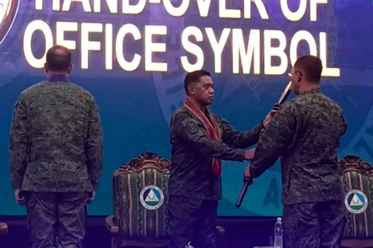 AFP chief binawi ang pahayag sa 'destabilization plot' | ABS-CBN News AFP chief binawi ang pahayag sa 'destabilization plot' | ABS-CBN News