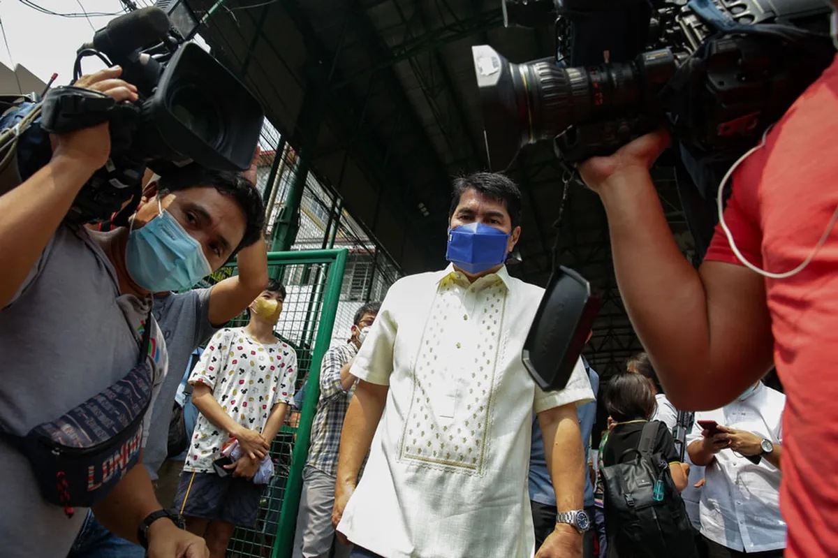 DQ case vs Tulfo elevated to Comelec en banc | ABS-CBN News