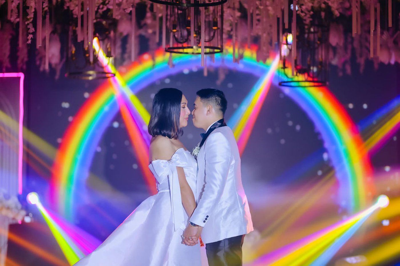 Transgender couple holds wedding celebration in Cebu | ABS-CBN News