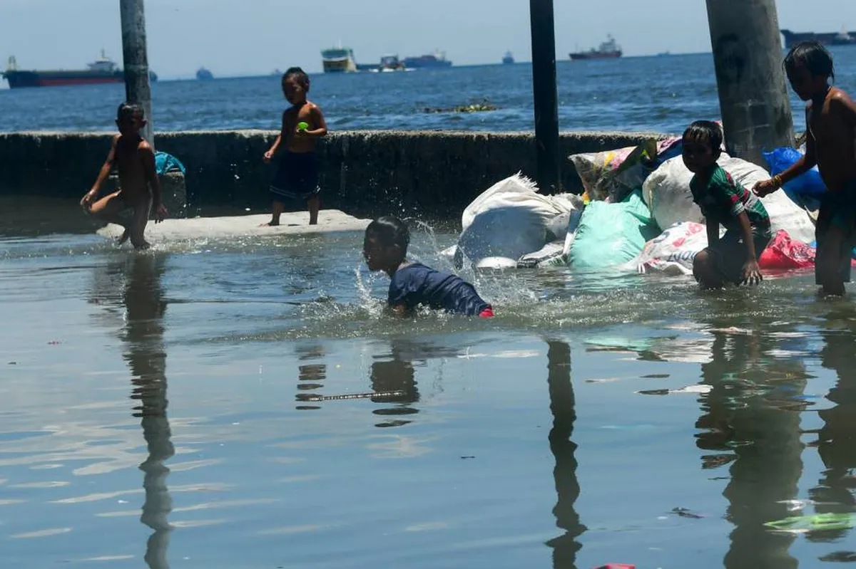 Metro Manila COVID-19 positivity rate further dips to 4.2 pct - OCTA ...