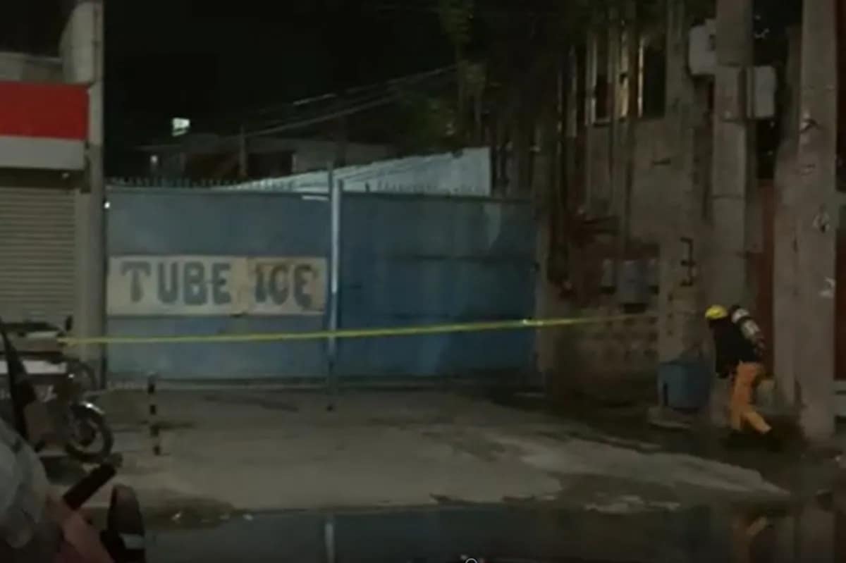 Ammonia tumagas sa planta ng yelo sa Navotas | ABS-CBN News Ammonia tumagas sa planta ng yelo sa Navotas | ABS-CBN News