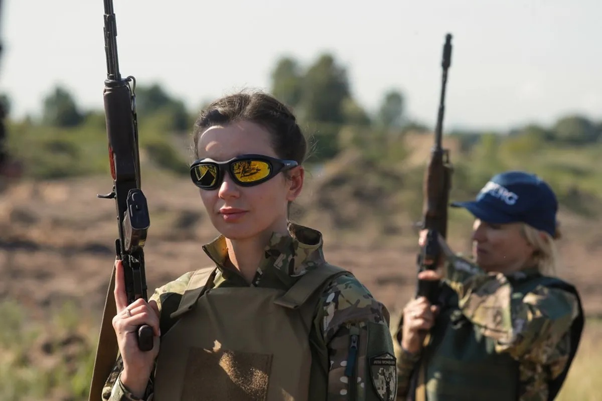 Ukraine military women in vogue | ABS-CBN