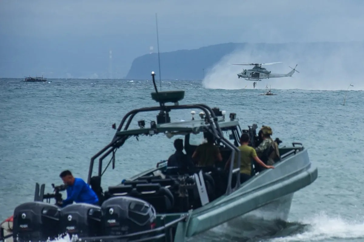 Jumping from choppers in MASA exercise | ABS-CBN News