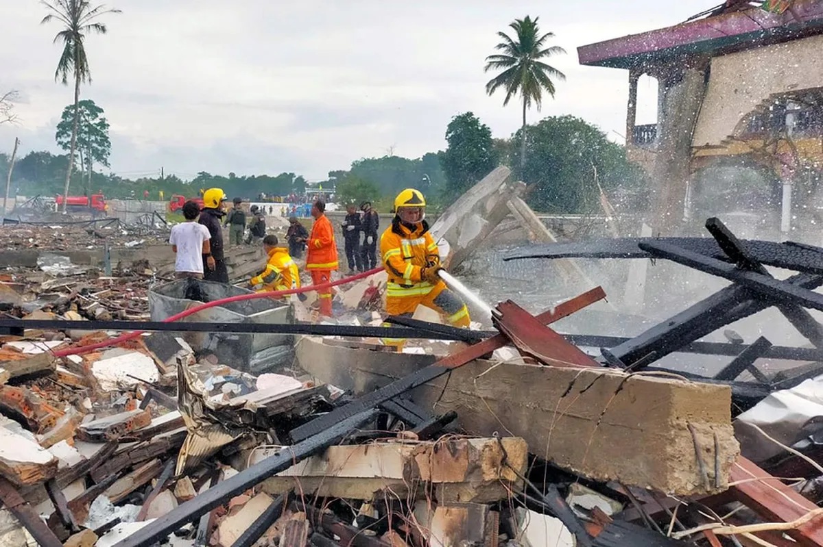 Death toll rises to at least 10 in Thai warehouse explosion | ABS-CBN