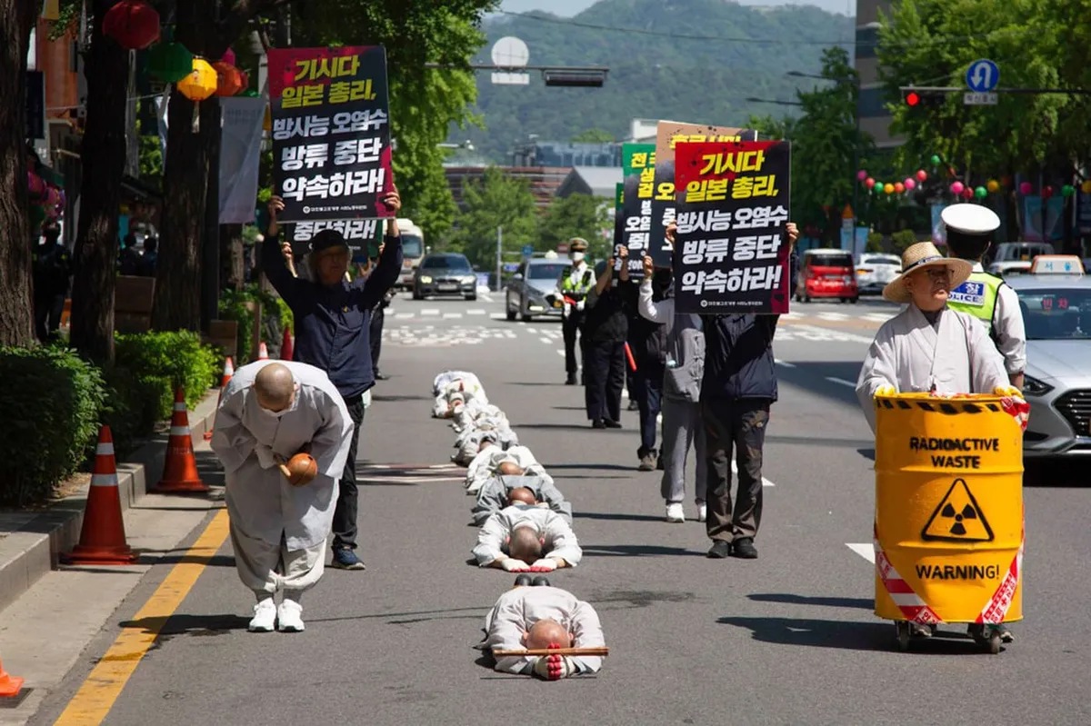 South Korea protests against Fukushima nuclear dump | ABS-CBN