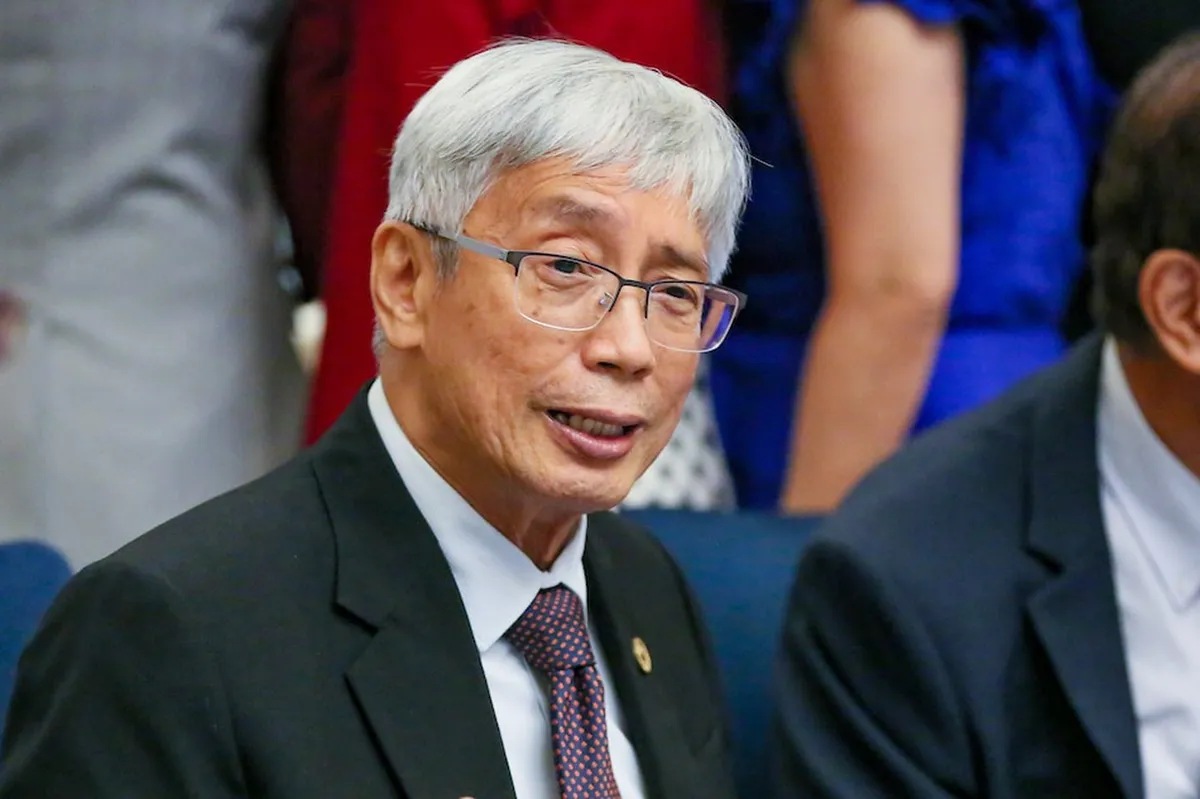 Former BSP Governor Medalla tops list of highest paid gov't officials ...