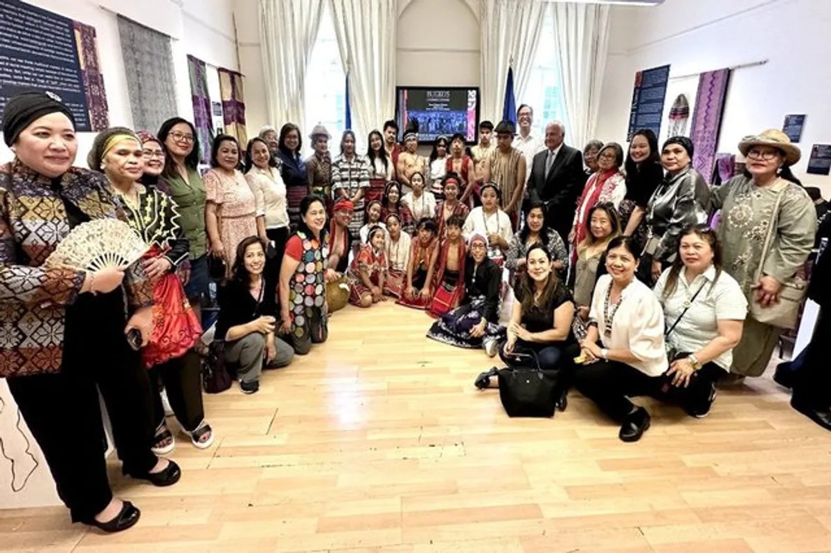 Sinaunang kasuotang Pilipino, itinanghal sa London | ABS-CBN Lifestyle