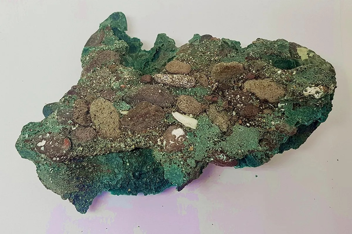 Scientists make 'disturbing' find on remote island: plastic rocks | ABS-CBN