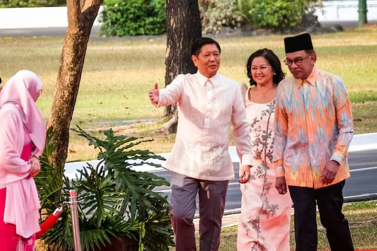 Malaysian Prime Minister Anwar Ibrahim arrives in Philippines for 2-day visit | ABS-CBN News