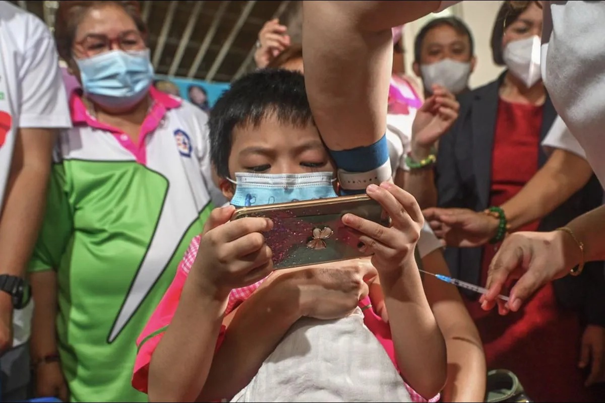 DOH: 6.9 million kids immunized vs measles, rubella, polio | ABS-CBN News