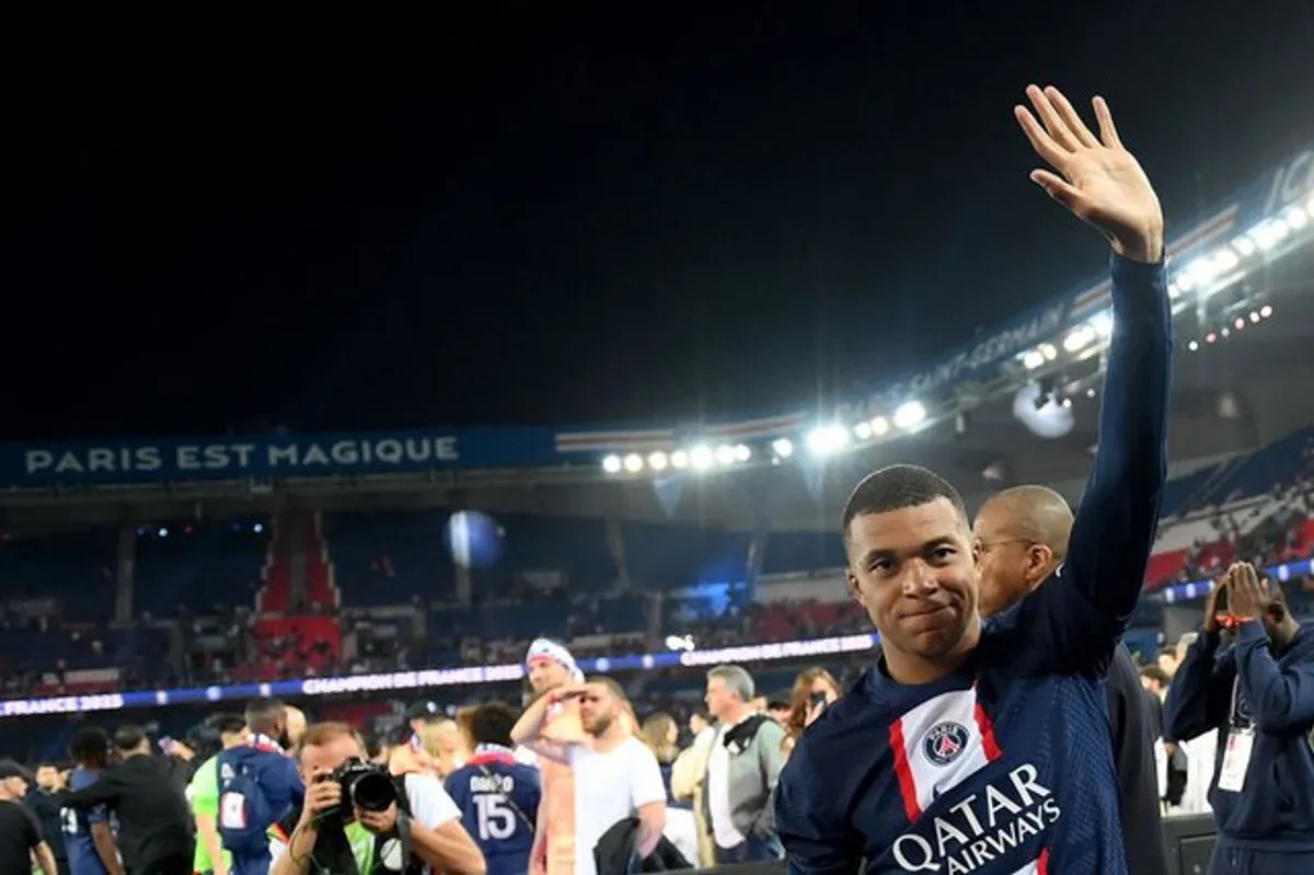 Mbappe future in major doubt after refusal to extend PSG contract | ABS ...