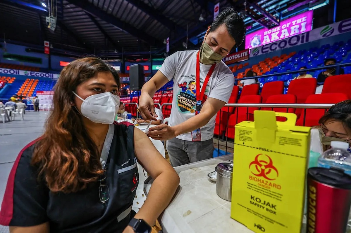 DOH: Bivalent COVID jabs can now be used as initial boosters | ABS-CBN News