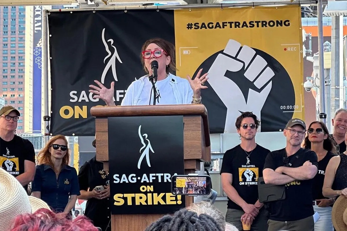 Hollywood heavyweights lead strike rally in Times Square | ABS-CBN ...