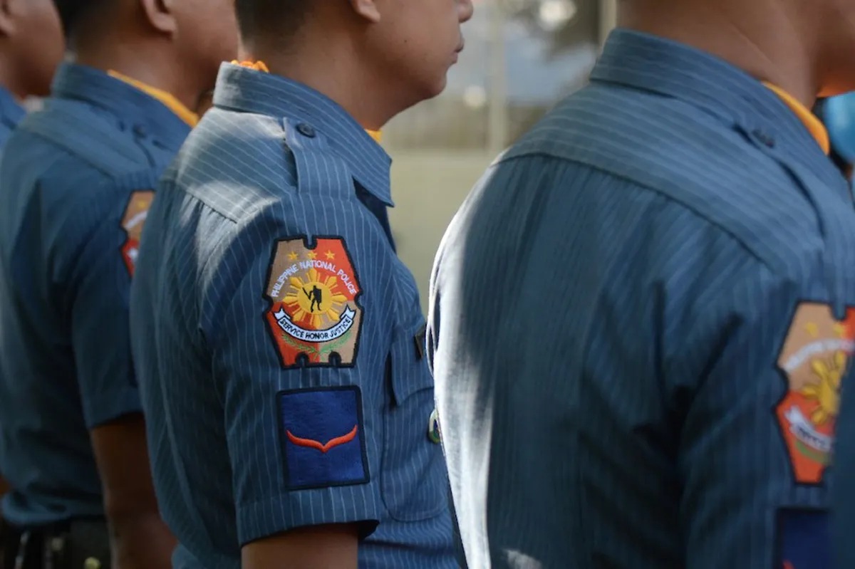 Central Visayas police officials file courtesy resignation | ABS-CBN News