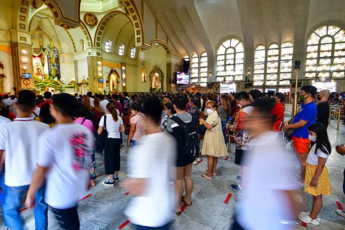Church calls on Catholics to return to Mass, observe liturgical protocols | ABS-CBN News