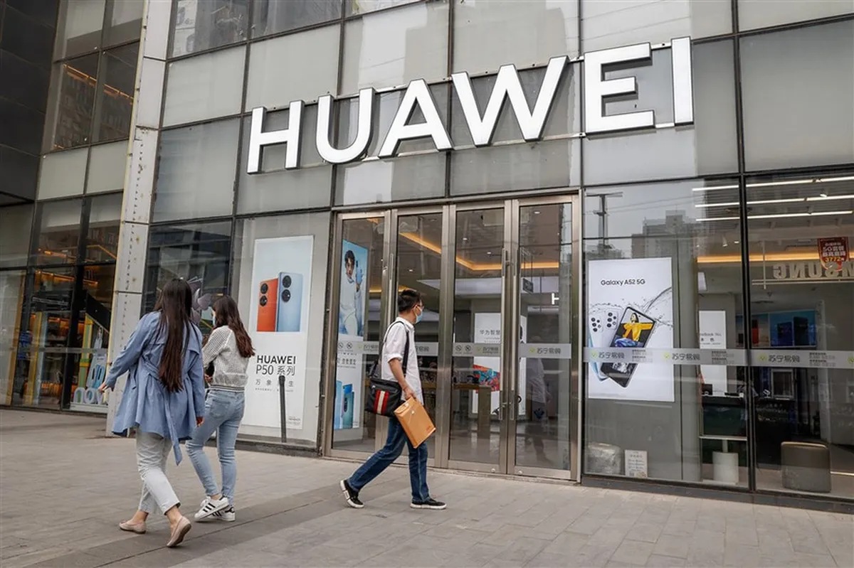 EU says China's Huawei, ZTE pose risk to bloc security | ABS-CBN News