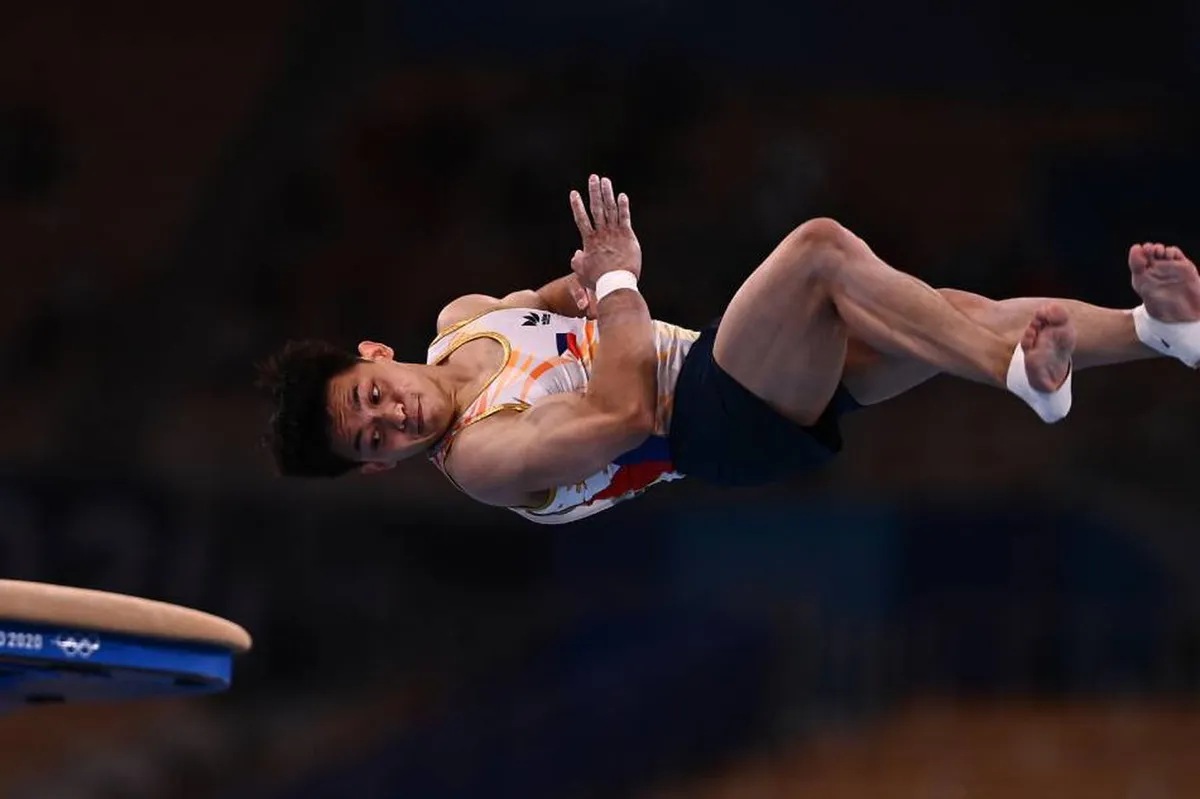 Carlos Yulo rules vault, parallel bars in Asian Championships | ABS-CBN ...