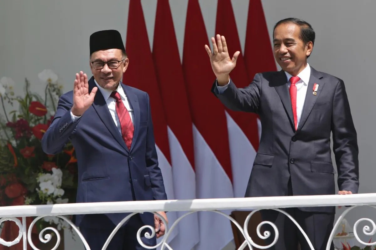 New Malaysia PM Anwar in Indonesia on first foreign trip | ABS-CBN